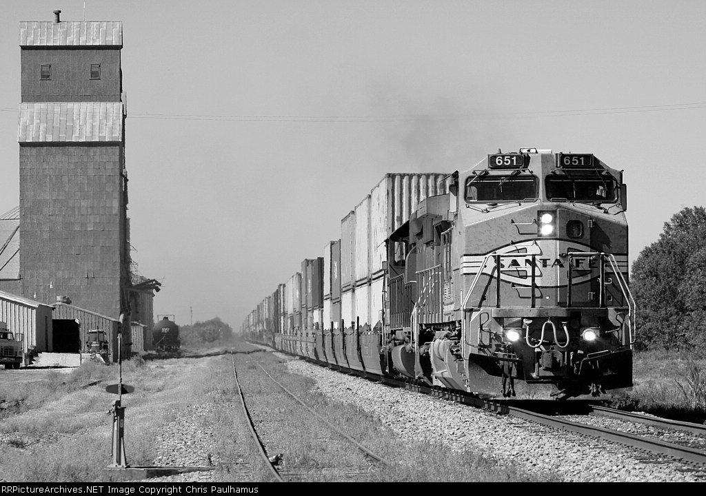 BNSF 651
